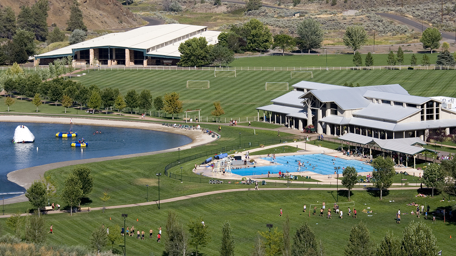 LGBT Christians push to overturn Young Life's 'sexual conduct' policy ...