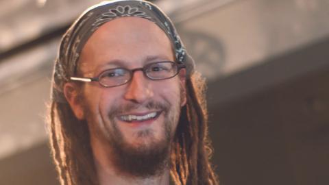Shane Claiborne, evangelical author, preaches peace, simplicity ...